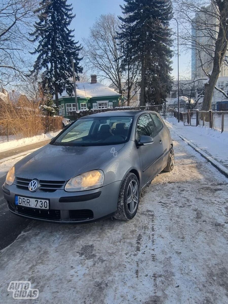 Volkswagen Golf 2008 in Vilnius, with an engine capacity of 2.50 L and mileage of 256 thousand km for 1500 €, photo 6 on AUTOMOTO.COM.LV