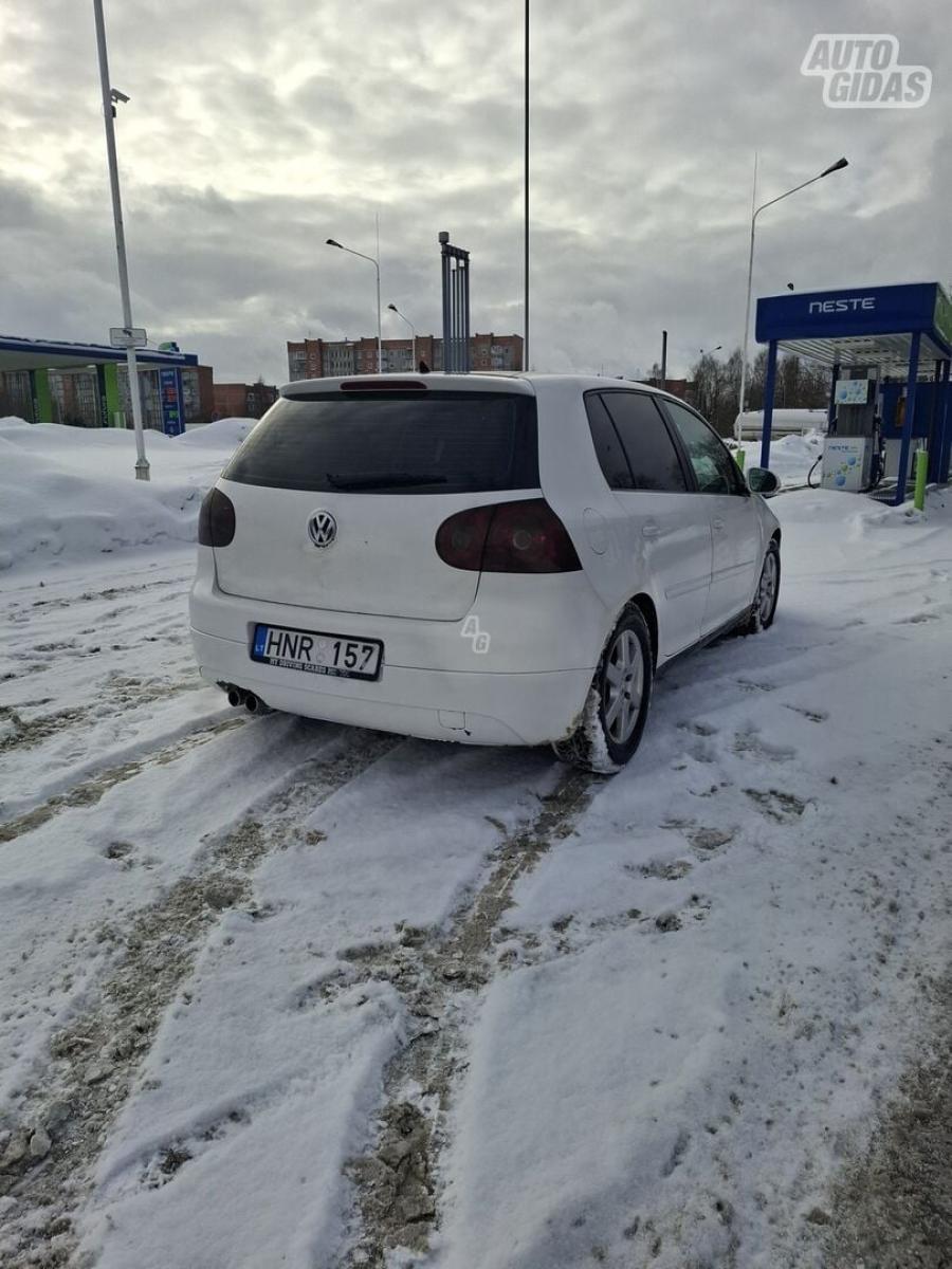 Volkswagen Golf 2008 Klaipėda, ar dzinēja tilpumu 1.90 L un nobraukumu 317 tūkst. km par 1600 €, foto 4 vietnē AUTOMOTO.COM.LV