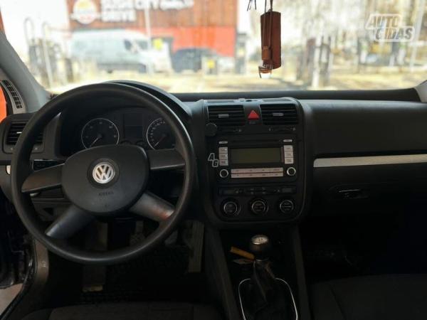 Volkswagen Golf 2008 in Elektrenai, with an engine capacity of 1.90 L and mileage of 372 thousand km for 999 €, photo 5 on AUTOMOTO.COM.LV