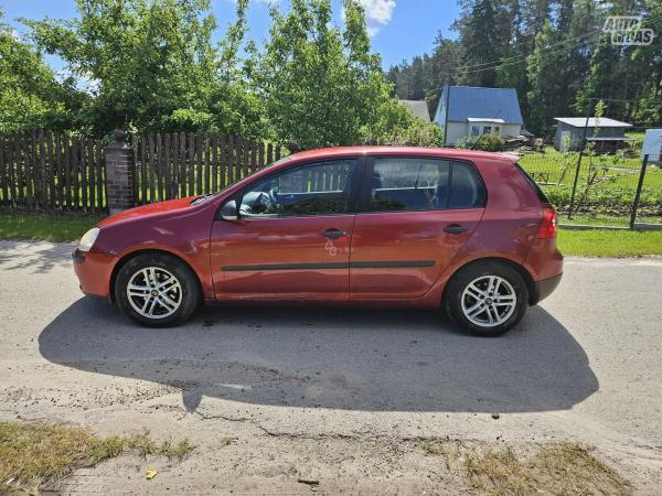 Volkswagen Golf 2008 in Prienai, with an engine capacity of 1.90 L and mileage of 500 thousand km for 1350 €, photo 6 on AUTOMOTO.COM.LV