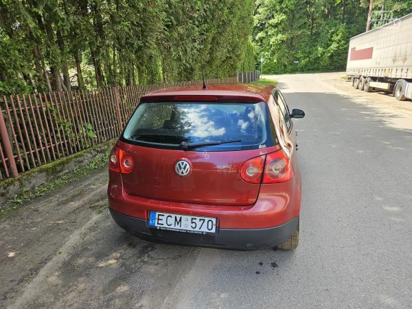 Volkswagen Golf 2008 in Prienai, with an engine capacity of 1.90 L and mileage of 500 thousand km for 1250 €, photo 9 on AUTOMOTO.COM.LV