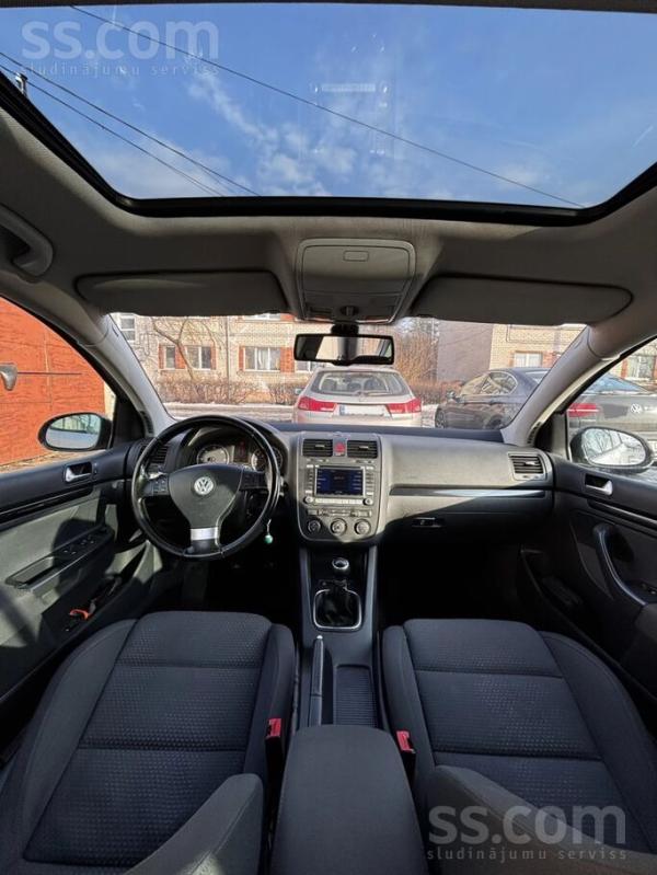Volkswagen Golf 2008 in Riga, with an engine capacity of 2.00 L and mileage of 257 thousand km for 2950 €, photo 3 on AUTOMOTO.COM.LV