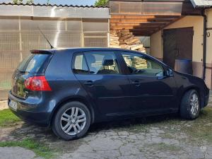 Volkswagen Golf 2008 Panevēža, ar dzinēja tilpumu 1.90 L un nobraukumu 213 tūkst. km par 1800 €, foto 3 vietnē AUTOMOTO.COM.LV