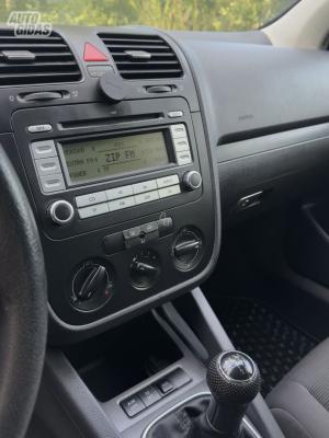 Volkswagen Golf 2008 Viļņa, ar dzinēja tilpumu 1.90 L un nobraukumu 448 tūkst. km par 1370 €, foto 14 vietnē AUTOMOTO.COM.LV