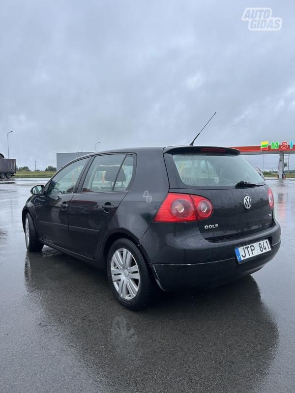 Volkswagen Golf 2008 in Kaunas, with an engine capacity of 1.90 L and mileage of 393 thousand km for 1200 €, photo 3 on AUTOMOTO.COM.LV
