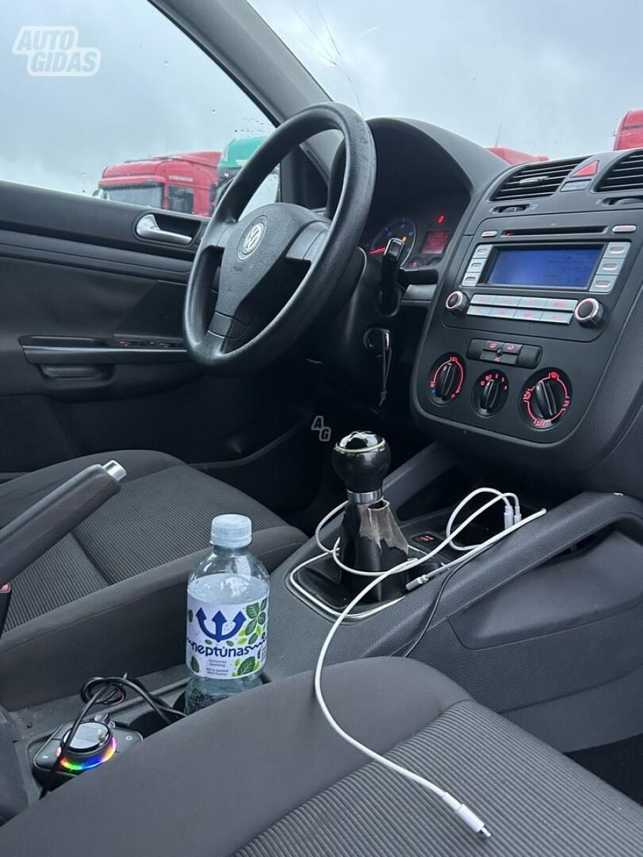 Volkswagen Golf 2008 in Kaunas, with an engine capacity of 1.90 L and mileage of 393 thousand km for 1200 €, photo 7 on AUTOMOTO.COM.LV