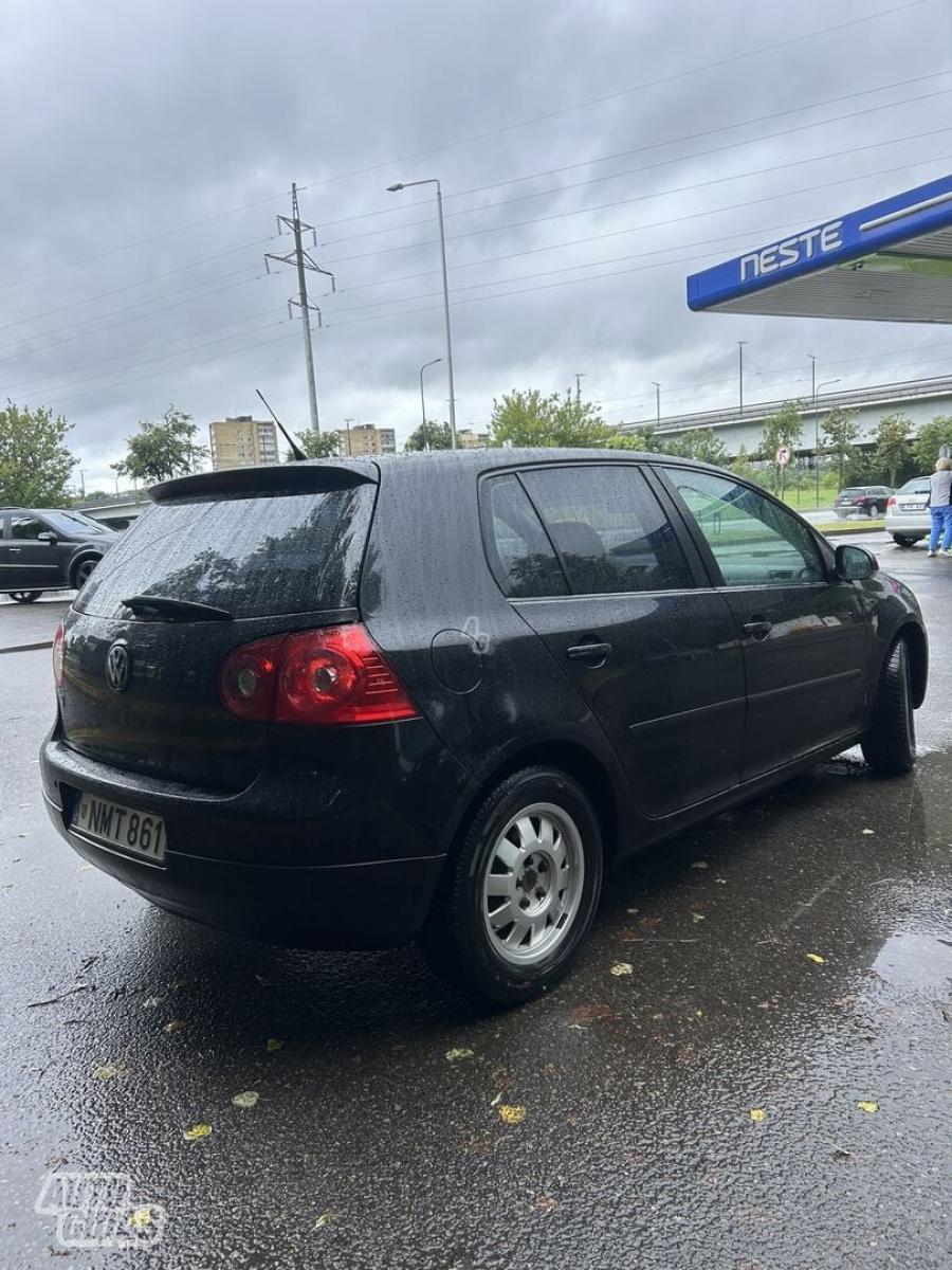 Volkswagen Golf 2008 in Kaunas, with an engine capacity of 1.90 L and mileage of 393 thousand km for 1200 €, photo 12 on AUTOMOTO.COM.LV