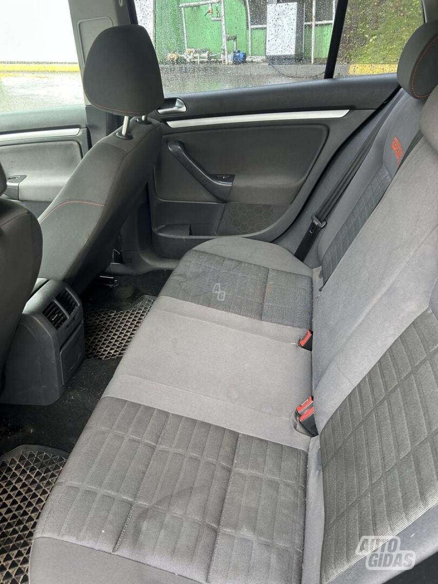 Volkswagen Golf 2008 in Kaunas, with an engine capacity of 1.90 L and mileage of 393 thousand km for 1200 €, photo 15 on AUTOMOTO.COM.LV