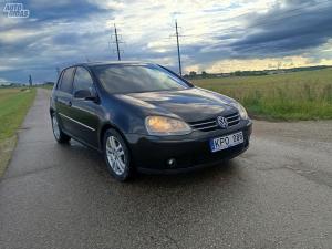 Volkswagen Golf 2008 Telšiai, ar dzinēja tilpumu 1.90 L un nobraukumu 388 tūkst. km par 1350 €, foto 3 vietnē AUTOMOTO.COM.LV