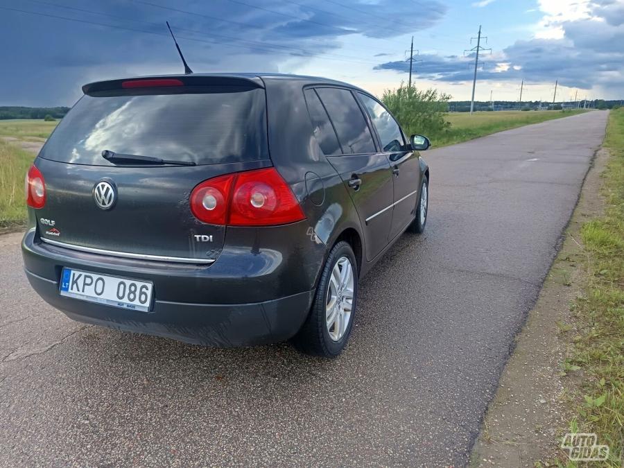 Volkswagen Golf 2008 Telšiai, ar dzinēja tilpumu 1.90 L un nobraukumu 388 tūkst. km par 1350 €, foto 6 vietnē AUTOMOTO.COM.LV