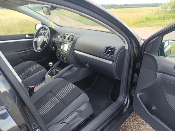 Volkswagen Golf 2008 in Telschi, with an engine capacity of 1.90 L and mileage of 388 thousand km for 1350 €, photo 8 on AUTOMOTO.COM.LV