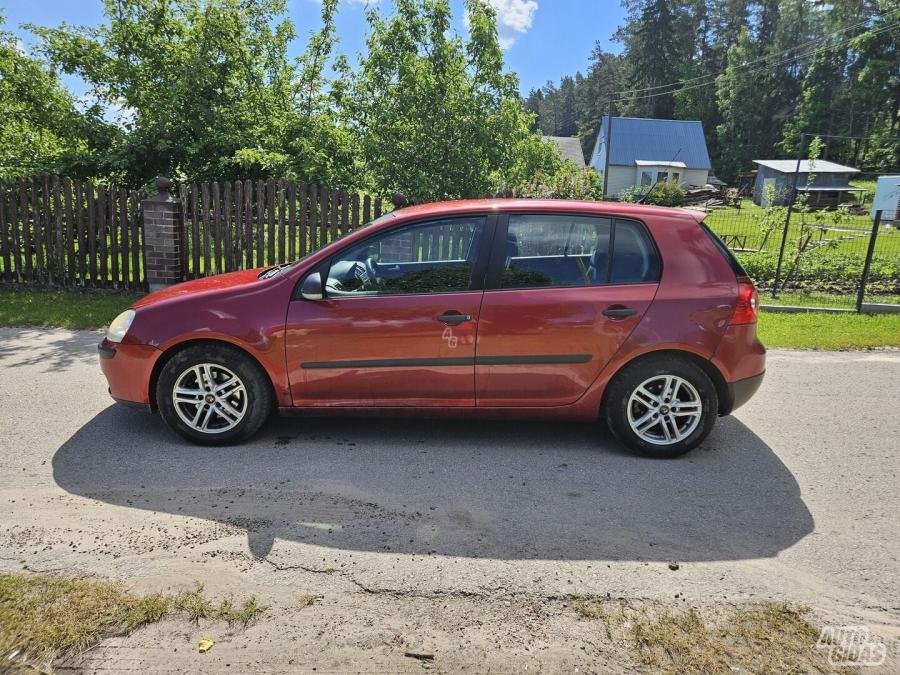 Volkswagen Golf 2008 Prienai, ar dzinēja tilpumu 1.90 L un nobraukumu 400 tūkst. km par 1000 €, foto 8 vietnē AUTOMOTO.COM.LV