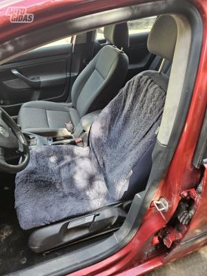 Volkswagen Golf 2008 Prienai, ar dzinēja tilpumu 1.90 L un nobraukumu 400 tūkst. km par 1000 €, foto 17 vietnē AUTOMOTO.COM.LV