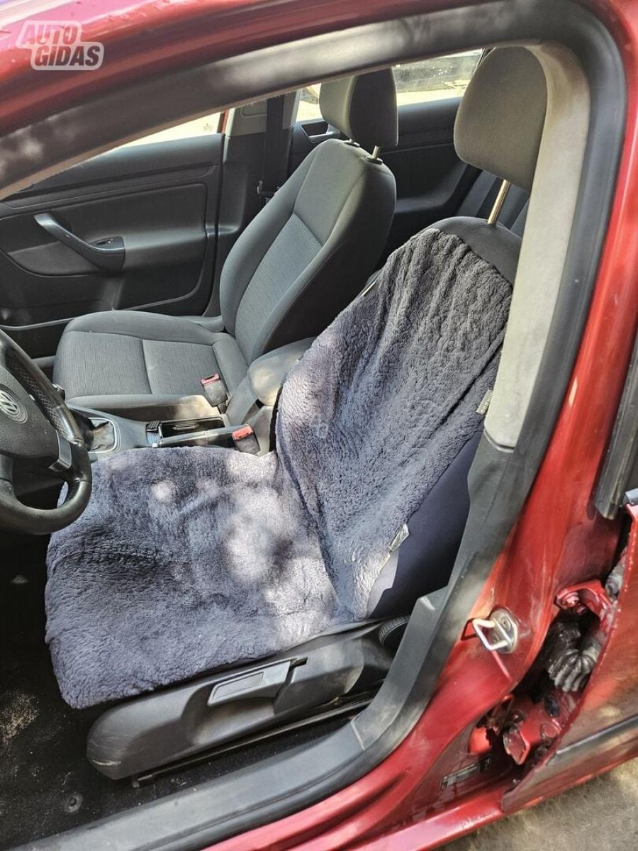 Volkswagen Golf 2008 Prienai, ar dzinēja tilpumu 1.90 L un nobraukumu 400 tūkst. km par 1000 €, foto 17 vietnē AUTOMOTO.COM.LV