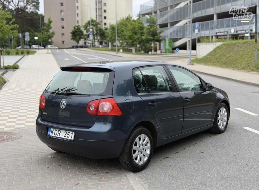Volkswagen Golf 2008 in Vilnius, with an engine capacity of 1.60 L and mileage of 233 thousand km for 2000 €, photo 5 on AUTOMOTO.COM.LV