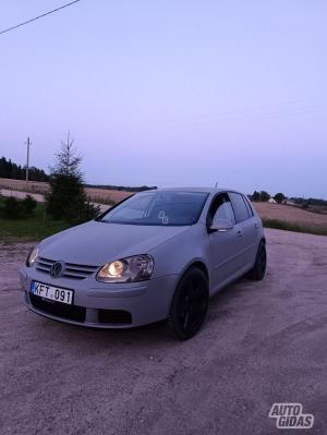 Volkswagen Golf 2008 Telšiai, ar dzinēja tilpumu 1.90 L un nobraukumu 303 tūkst. km par 3300 €, foto  vietnē AUTOMOTO.COM.LV