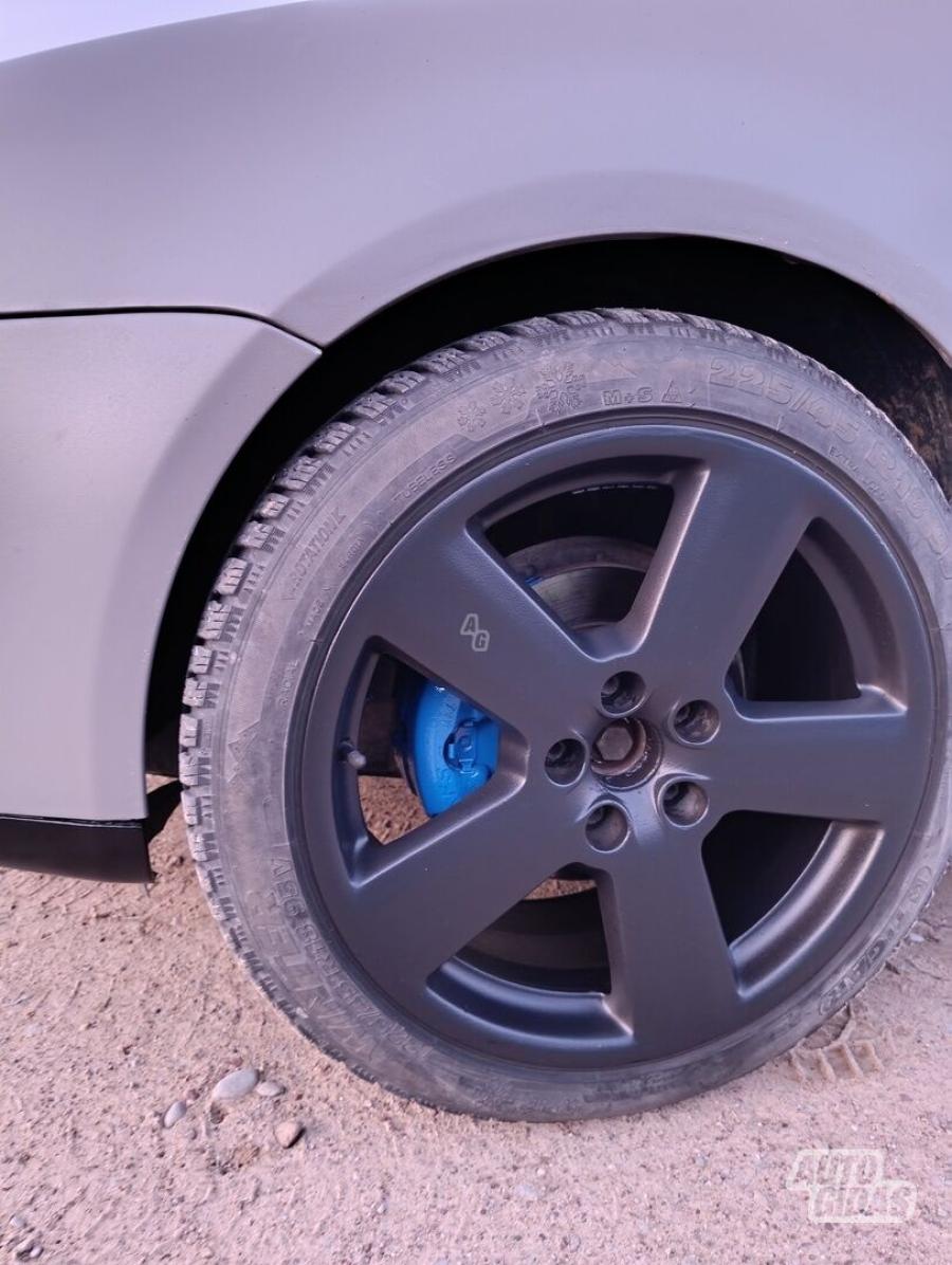 Volkswagen Golf 2008 Telšiai, ar dzinēja tilpumu 1.90 L un nobraukumu 303 tūkst. km par 3300 €, foto 7 vietnē AUTOMOTO.COM.LV