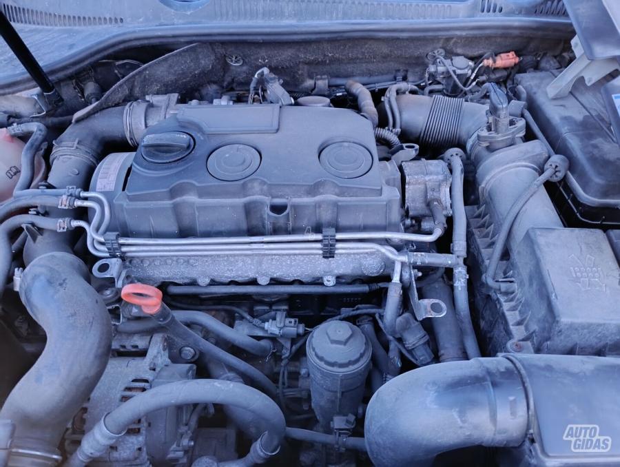Volkswagen Golf 2008 Telšiai, ar dzinēja tilpumu 1.90 L un nobraukumu 303 tūkst. km par 3300 €, foto 11 vietnē AUTOMOTO.COM.LV
