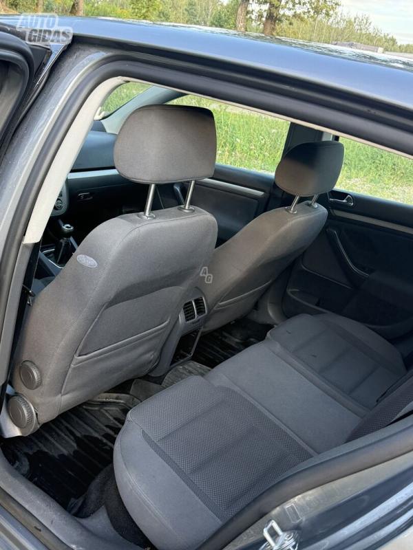 Volkswagen Golf 2008 Viļņa, ar dzinēja tilpumu 1.90 L un nobraukumu 335 tūkst. km par 1600 €, foto 6 vietnē AUTOMOTO.COM.LV