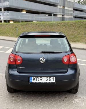 Volkswagen Golf 2008 Viļņa, ar dzinēja tilpumu 1.60 L un nobraukumu 232 tūkst. km par 1800 €, foto 7 vietnē AUTOMOTO.COM.LV