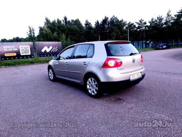 Volkswagen Golf 2008 in Tallinn, with an engine capacity of 1.60 L and mileage of 135 thousand km for 3799 €, photo 5 on AUTOMOTO.COM.LV