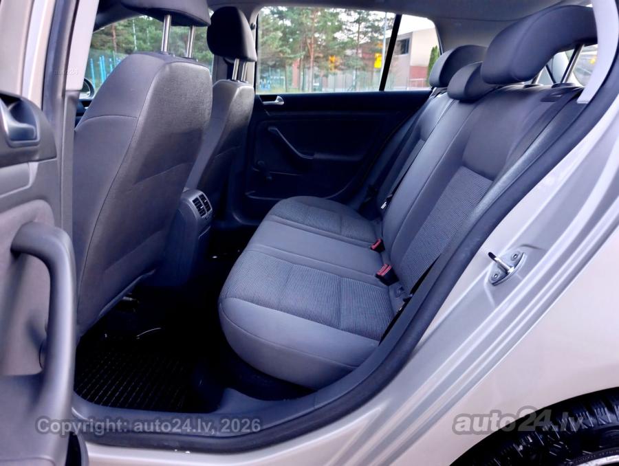 Volkswagen Golf 2008 Tallina, ar dzinēja tilpumu 1.60 L un nobraukumu 135 tūkst. km par 3799 €, foto 12 vietnē AUTOMOTO.COM.LV