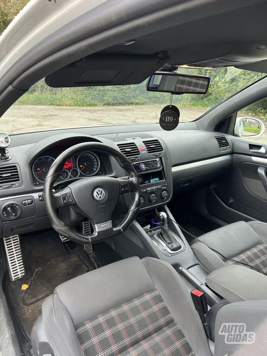 Volkswagen Golf 2008 Jonava, ar dzinēja tilpumu 2.00 L un nobraukumu 235 tūkst. km par 4800 €, foto 8 vietnē AUTOMOTO.COM.LV
