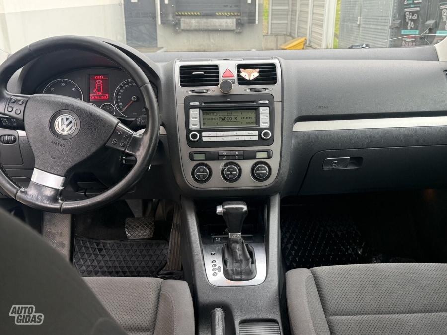 Volkswagen Golf 2008 in Vilnius, with an engine capacity of 2.00 L and mileage of 400 thousand km for 1450 €, photo 10 on AUTOMOTO.COM.LV