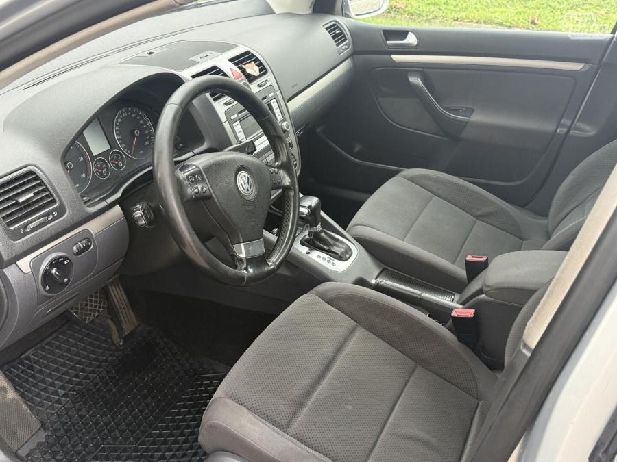 Volkswagen Golf 2008 in Vilnius, with an engine capacity of 2.00 L and mileage of 400 thousand km for 1450 €, photo 12 on AUTOMOTO.COM.LV