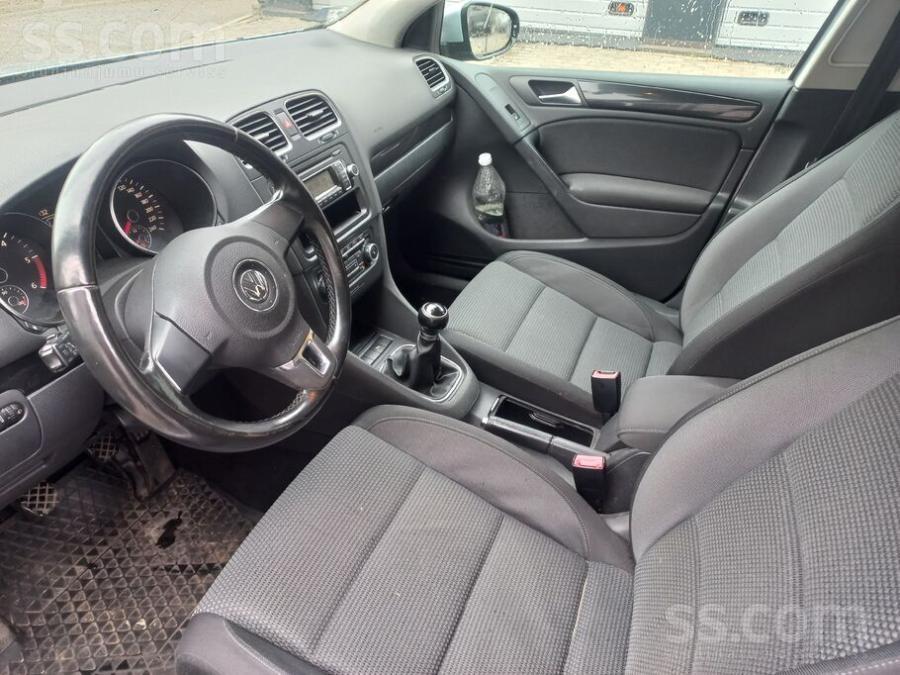 Volkswagen Golf 2009 in Riga, with an engine capacity of 2.00 L and mileage of 380 thousand km for 1950 €, photo 14 on AUTOMOTO.COM.LV