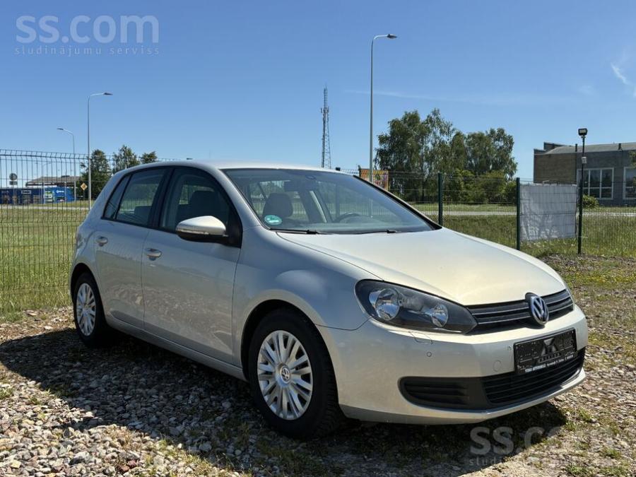 Volkswagen Golf 2009 in Saldus, with an engine capacity of 2.00 L and mileage of 241 thousand km for 5400 €, photo 3 on AUTOMOTO.COM.LV