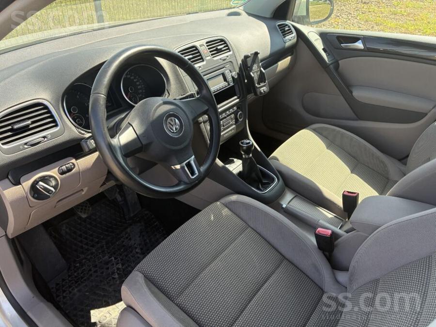 Volkswagen Golf 2009 in Saldus, with an engine capacity of 2.00 L and mileage of 241 thousand km for 5400 €, photo 7 on AUTOMOTO.COM.LV
