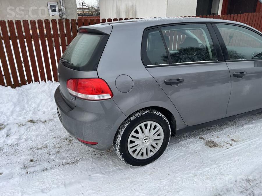 Volkswagen Golf 2009 in Riga, with an engine capacity of 1.60 L and mileage of 135 thousand km for 2000 €, photo 2 on AUTOMOTO.COM.LV