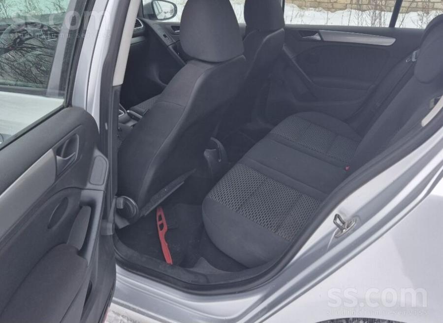 Volkswagen Golf 2009 Jēkabpils, ar dzinēja tilpumu 2.00 L un nobraukumu 262 tūkst. km par 3490 €, foto 12 vietnē AUTOMOTO.COM.LV