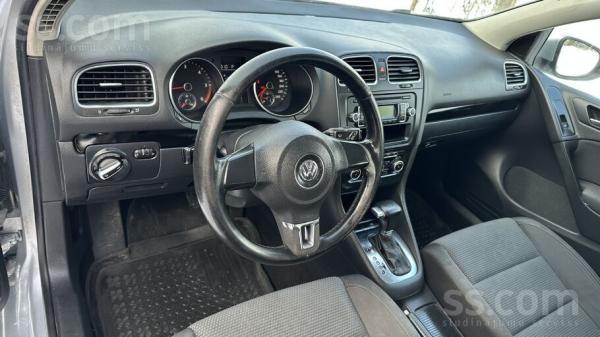 Volkswagen Golf 2009 Rēzekne, ar dzinēja tilpumu 2.00 L un nobraukumu 292 tūkst. km par 2450 €, foto 6 vietnē AUTOMOTO.COM.LV