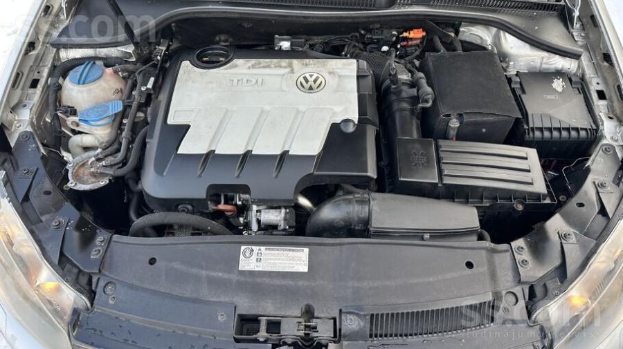 Volkswagen Golf 2009 in Rezekne, with an engine capacity of 2.00 L and mileage of 292 thousand km for 2450 €, photo 14 on AUTOMOTO.COM.LV