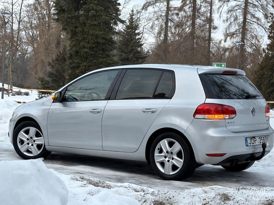 Volkswagen Golf 2009 Kauņa, ar dzinēja tilpumu 2.00 L un nobraukumu 254 tūkst. km par 2799 €, foto 9 vietnē AUTOMOTO.COM.LV