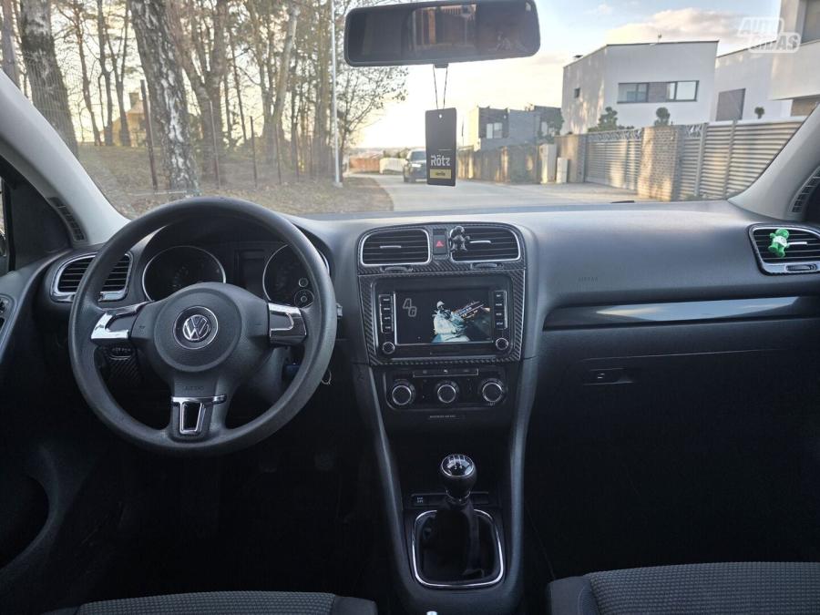 Volkswagen Golf 2009 in Kaunas, with an engine capacity of 2.00 L and mileage of 312 thousand km for 3800 €, photo 5 on AUTOMOTO.COM.LV