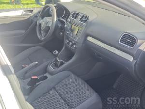 Volkswagen Golf 2009 in Riga, with an engine capacity of 1.60 L and mileage of 307 thousand km for 3400 €, photo 7 on AUTOMOTO.COM.LV