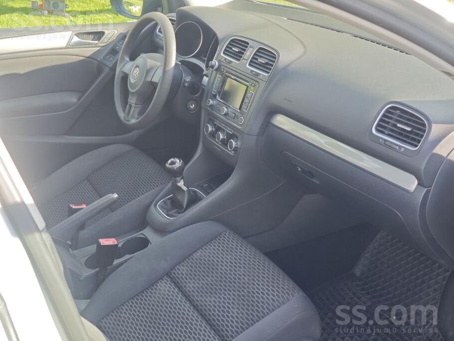 Volkswagen Golf 2009 in Riga, with an engine capacity of 1.60 L and mileage of 307 thousand km for 3400 €, photo 7 on AUTOMOTO.COM.LV