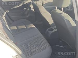 Volkswagen Golf 2009 in Riga, with an engine capacity of 1.60 L and mileage of 307 thousand km for 3400 €, photo 8 on AUTOMOTO.COM.LV