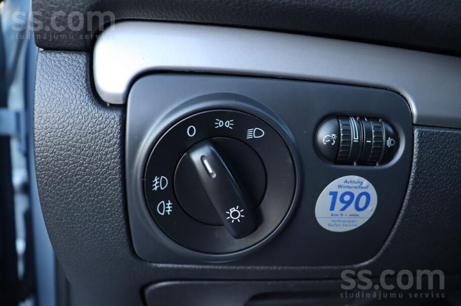 Volkswagen Golf 2009 Rīga, ar dzinēja tilpumu 1.40 L un nobraukumu 159 tūkst. km par 5790 €, foto 14 vietnē AUTOMOTO.COM.LV