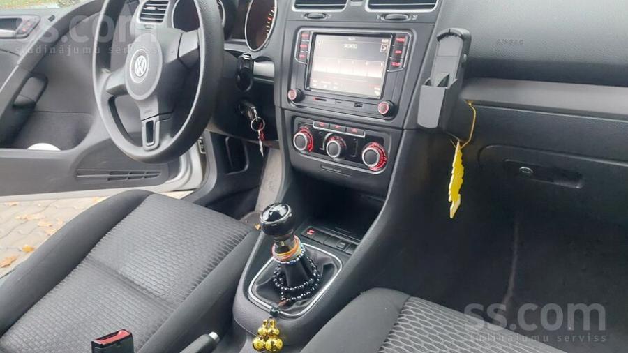 Volkswagen Golf 2009 Kuldīga, ar dzinēja tilpumu 1.60 L un nobraukumu 351 tūkst. km par 3173 €, foto 12 vietnē AUTOMOTO.COM.LV