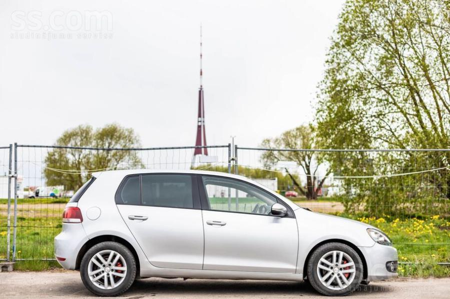 Volkswagen Golf 2009 Rīga, ar dzinēja tilpumu 2.00 L un nobraukumu 380 tūkst. km par 3990 €, foto 6 vietnē AUTOMOTO.COM.LV