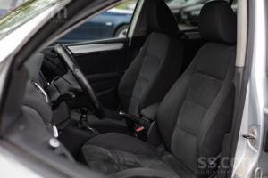 Volkswagen Golf 2009 Rīga, ar dzinēja tilpumu 2.00 L un nobraukumu 380 tūkst. km par 3990 €, foto 12 vietnē AUTOMOTO.COM.LV