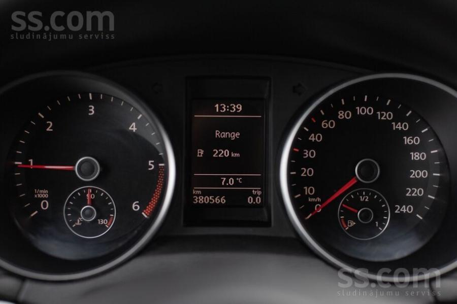 Volkswagen Golf 2009 Rīga, ar dzinēja tilpumu 2.00 L un nobraukumu 380 tūkst. km par 3990 €, foto 17 vietnē AUTOMOTO.COM.LV