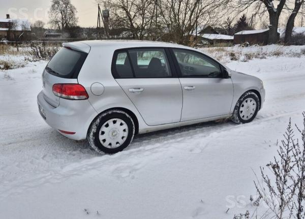 Volkswagen Golf 2009 in Jekabpils, with an engine capacity of 2.00 L and mileage of 268 thousand km for 2950 €, photo 5 on AUTOMOTO.COM.LV