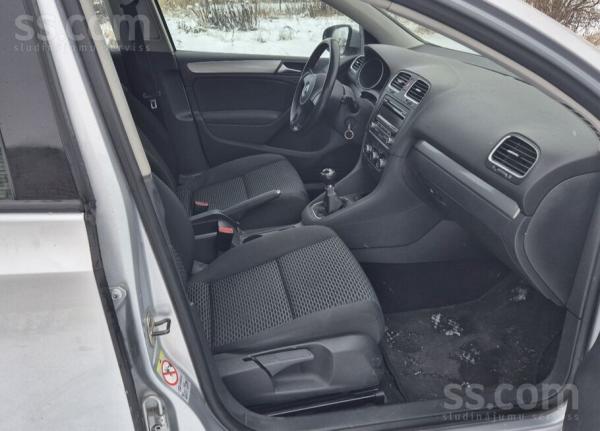 Volkswagen Golf 2009 in Jekabpils, with an engine capacity of 2.00 L and mileage of 268 thousand km for 2950 €, photo 9 on AUTOMOTO.COM.LV