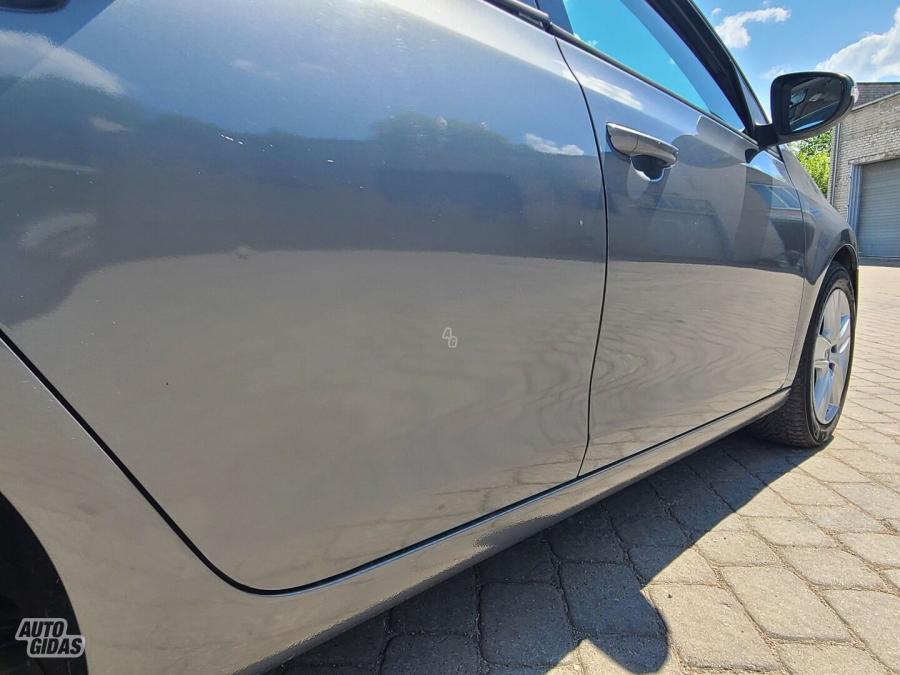 Volkswagen Golf 2009 in Marijampole, with an engine capacity of 1.40 L and mileage of 137 thousand km for 3950 €, photo 8 on AUTOMOTO.COM.LV