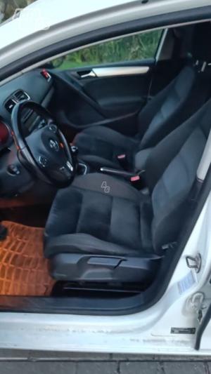 Volkswagen Golf 2009 in Vilnius, with an engine capacity of 1.80 L and mileage of 229 thousand km for 3500 €, photo 9 on AUTOMOTO.COM.LV
